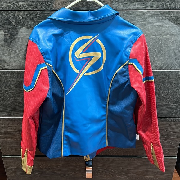 Marvel | Jackets & Coats | Newmarvel By Her Universe Woman Jacket Size ...